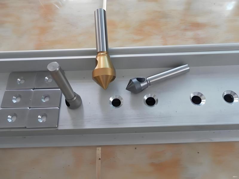 A Guide to Counterbore Holes: Design, Uses, and Machining Tips ...